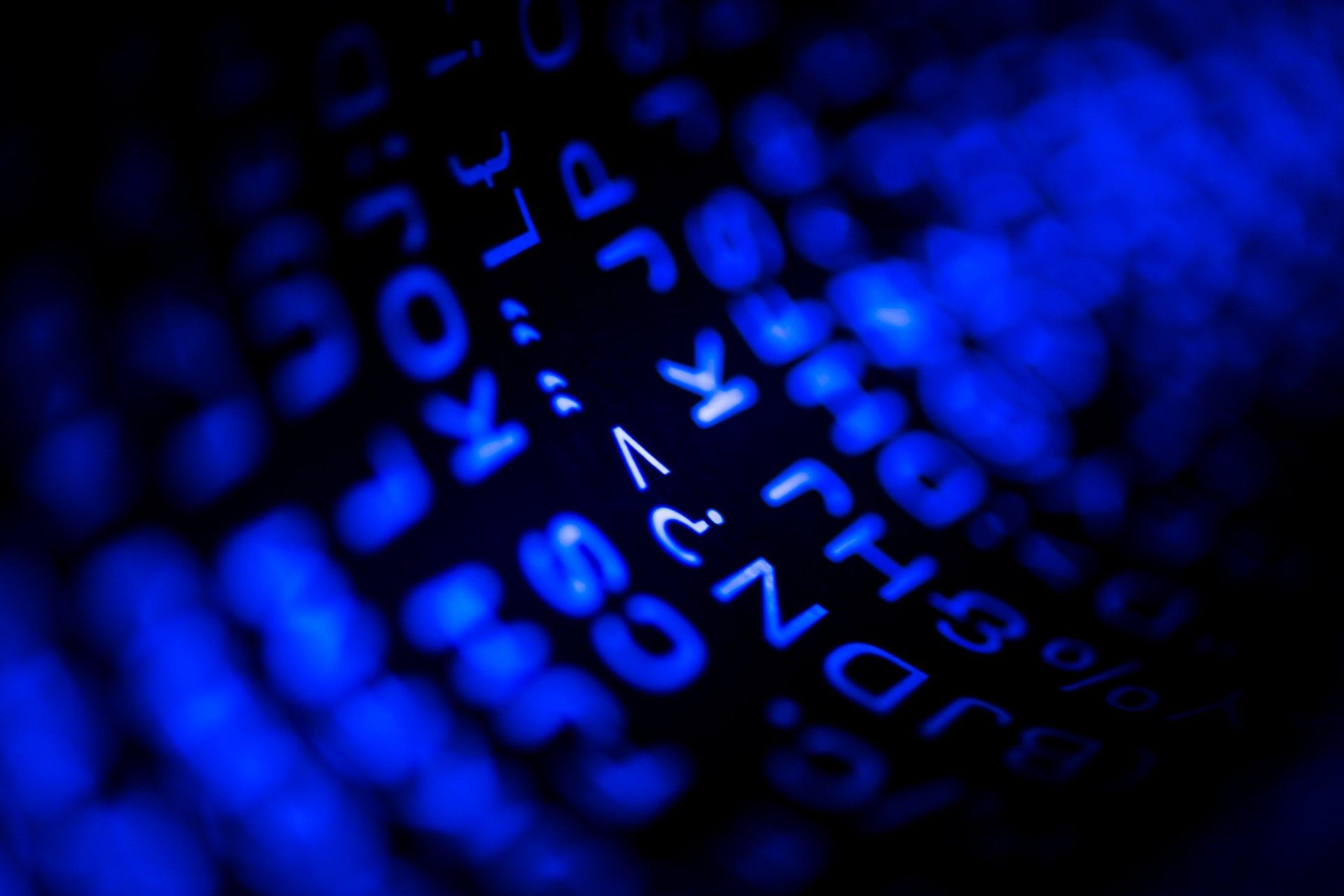 Oh My Hack 2025: Konferencja, która da Ci więcej niż jakiekolwiek szkolenie cybersecurity