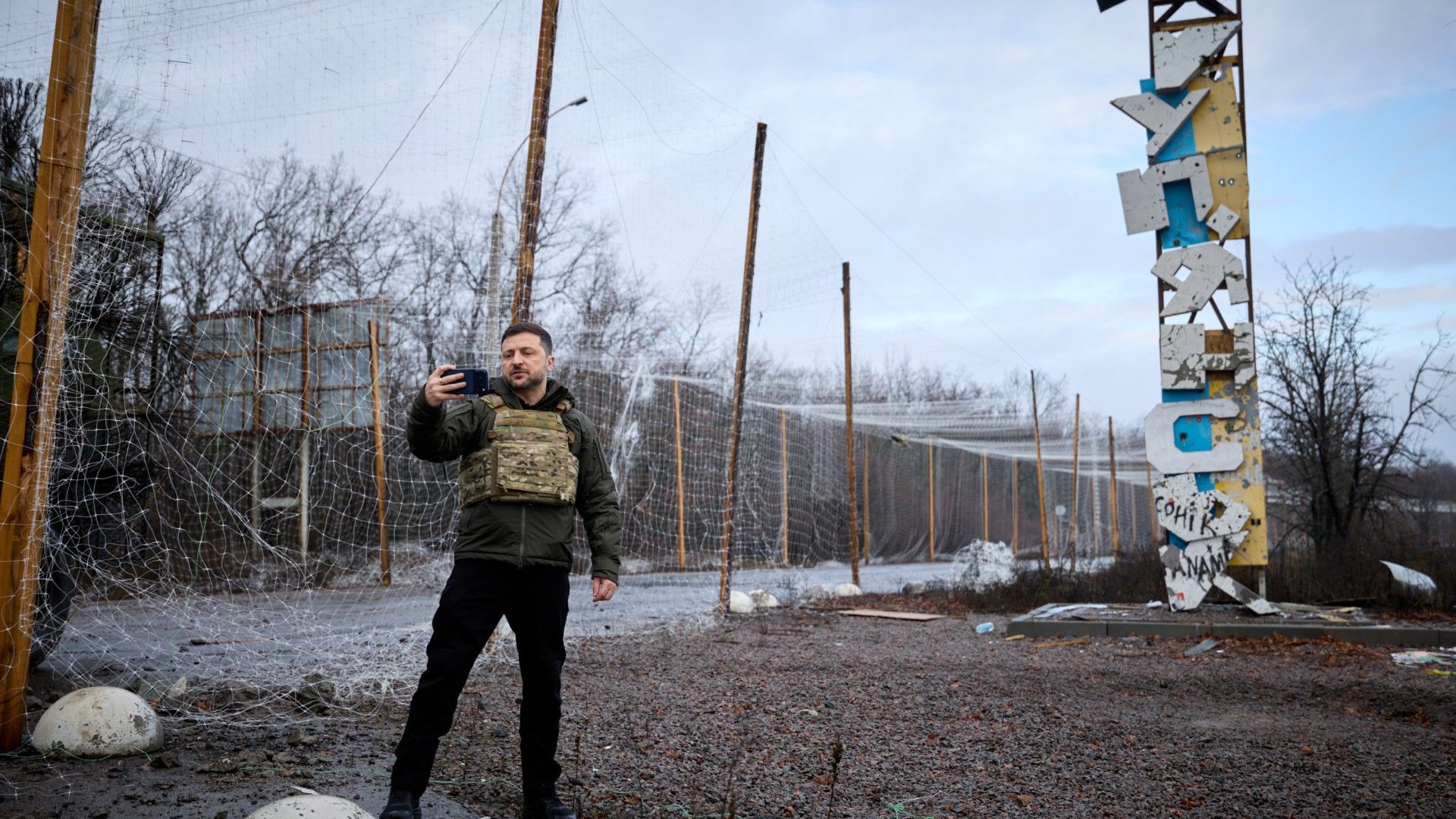 Jak Zełenski został miłośnikiem UPA. Korupcja i kiepskie sondaże w tle